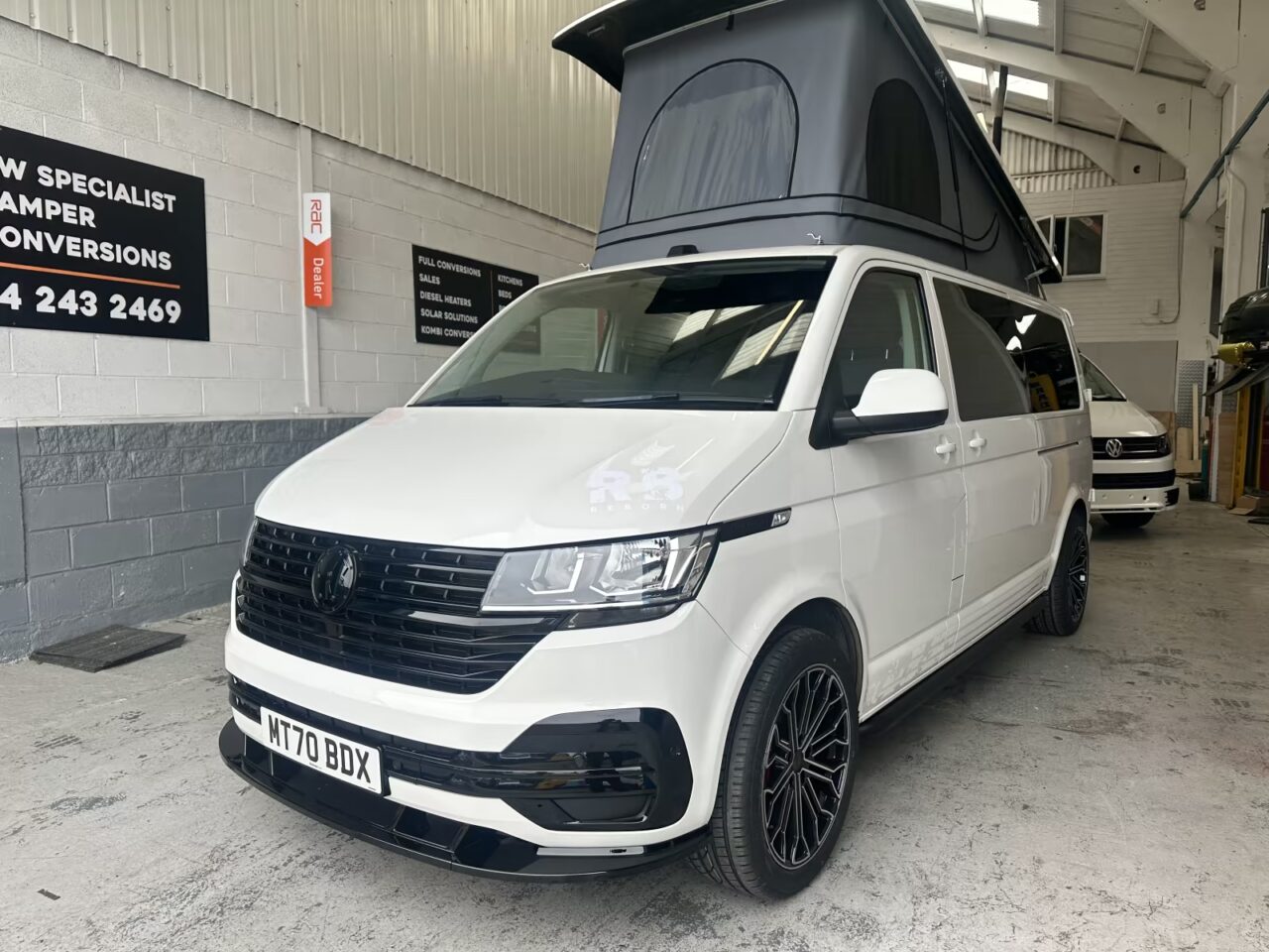 VW Transporter T5/T6 Solar Panel Kit